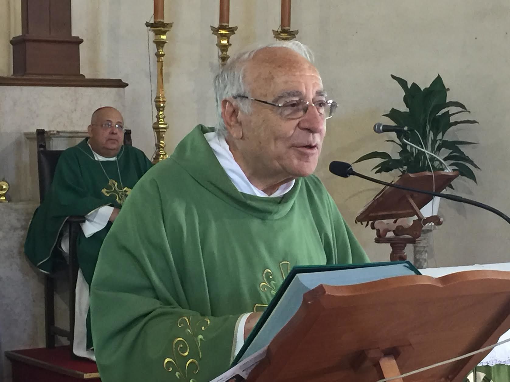 Cerimonia semplice e suggestiva per i 50 anni di sacerdozio di don ...