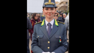 Maresciallo della Guardia di Finanza a 20 anni: Maria Giulia è di Villa ...